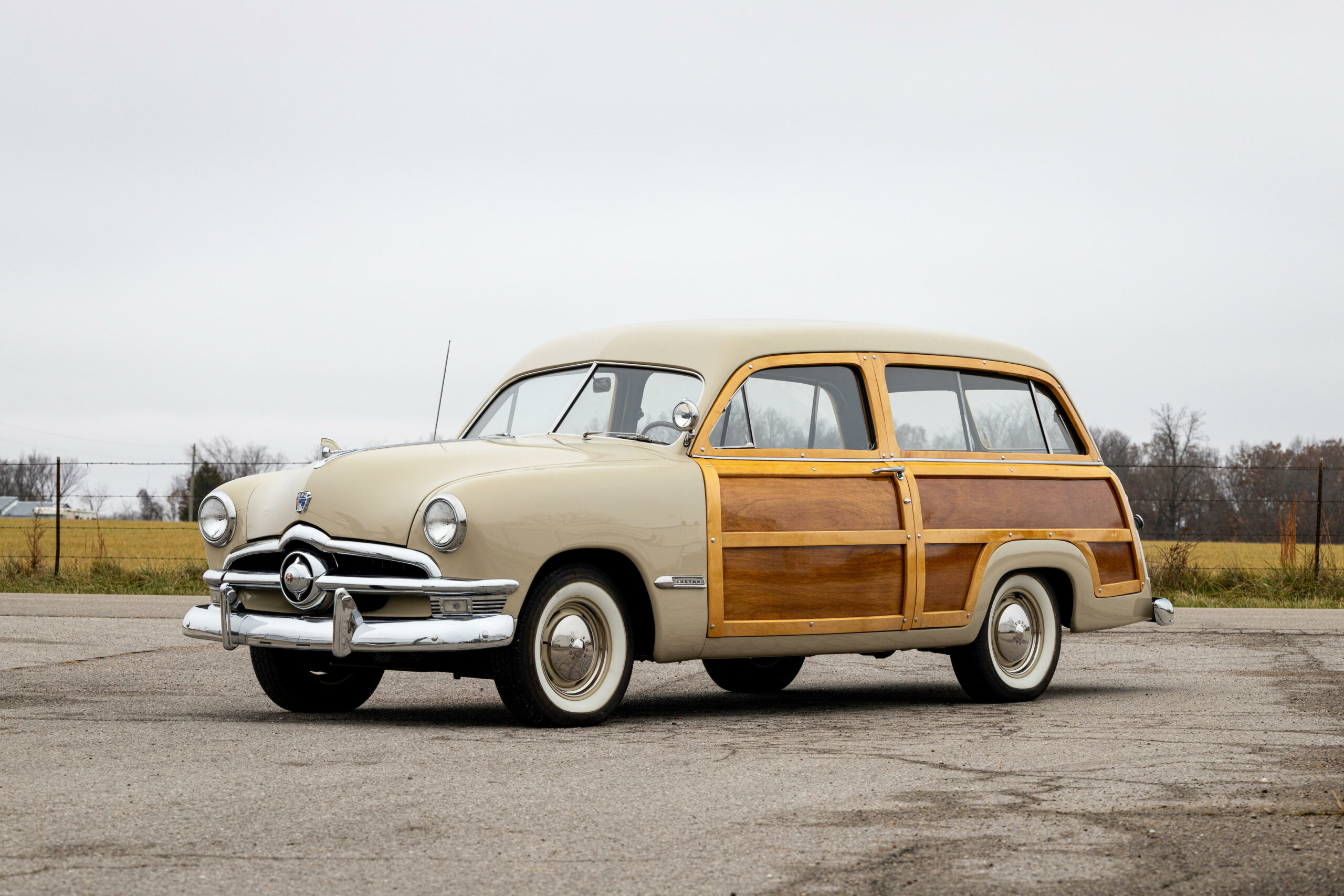 Ford - Vintage Cars Collector