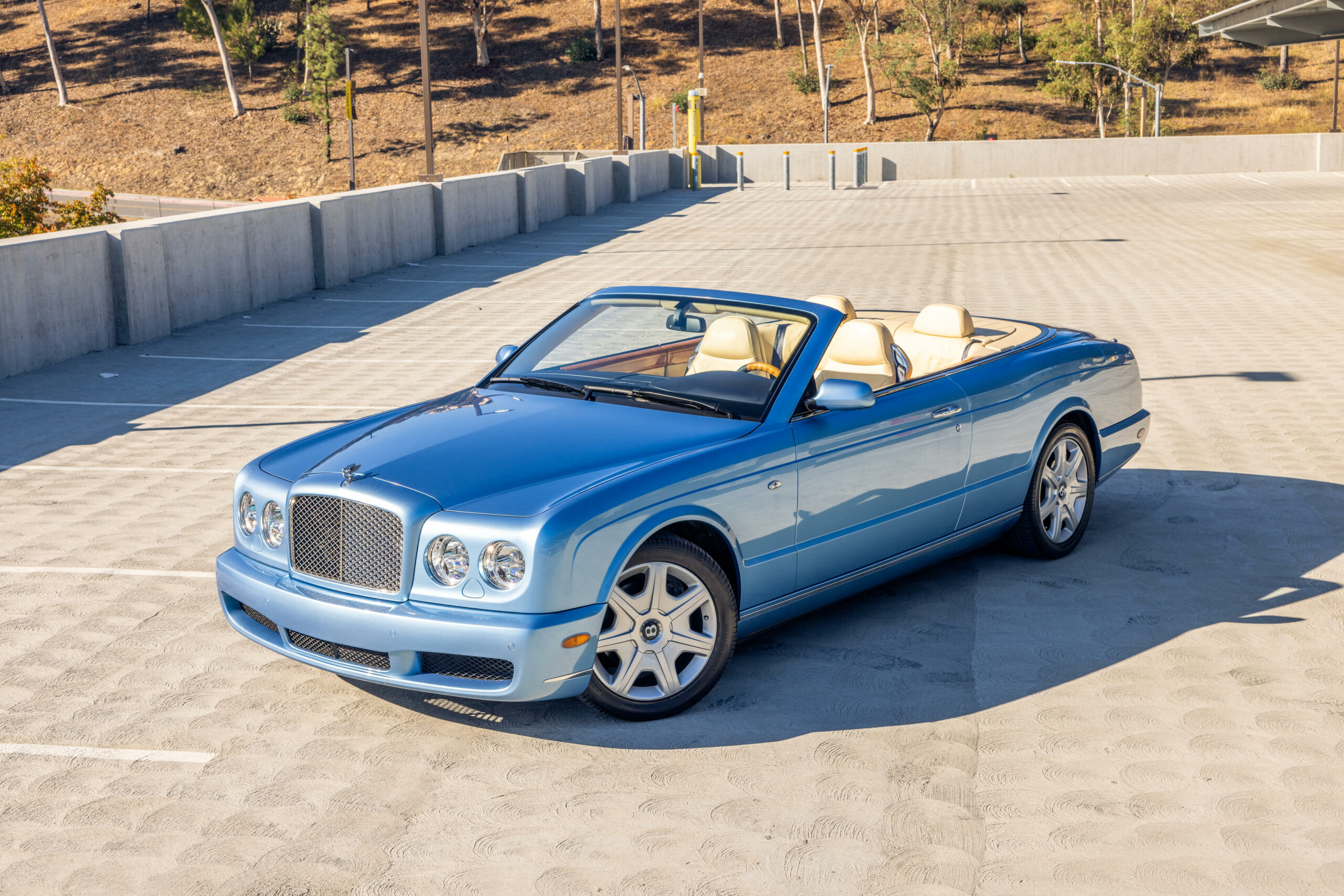 2007 Bentley Azure Convertible - Vintage Cars Collector