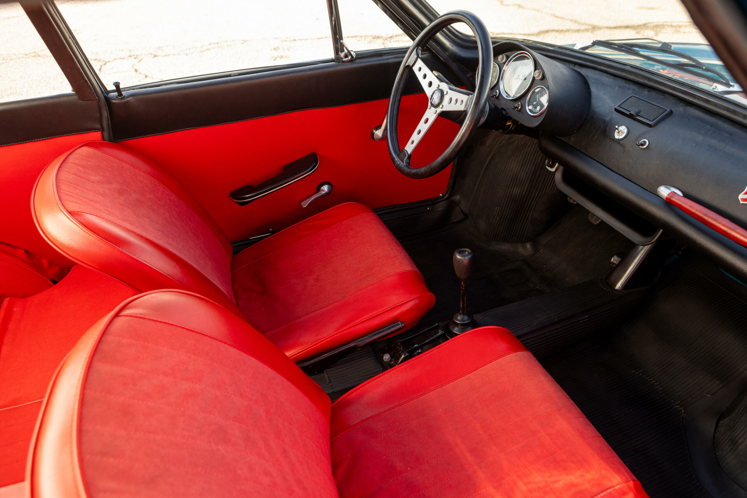 1969 Moretti 500 - Vintage Cars Collector